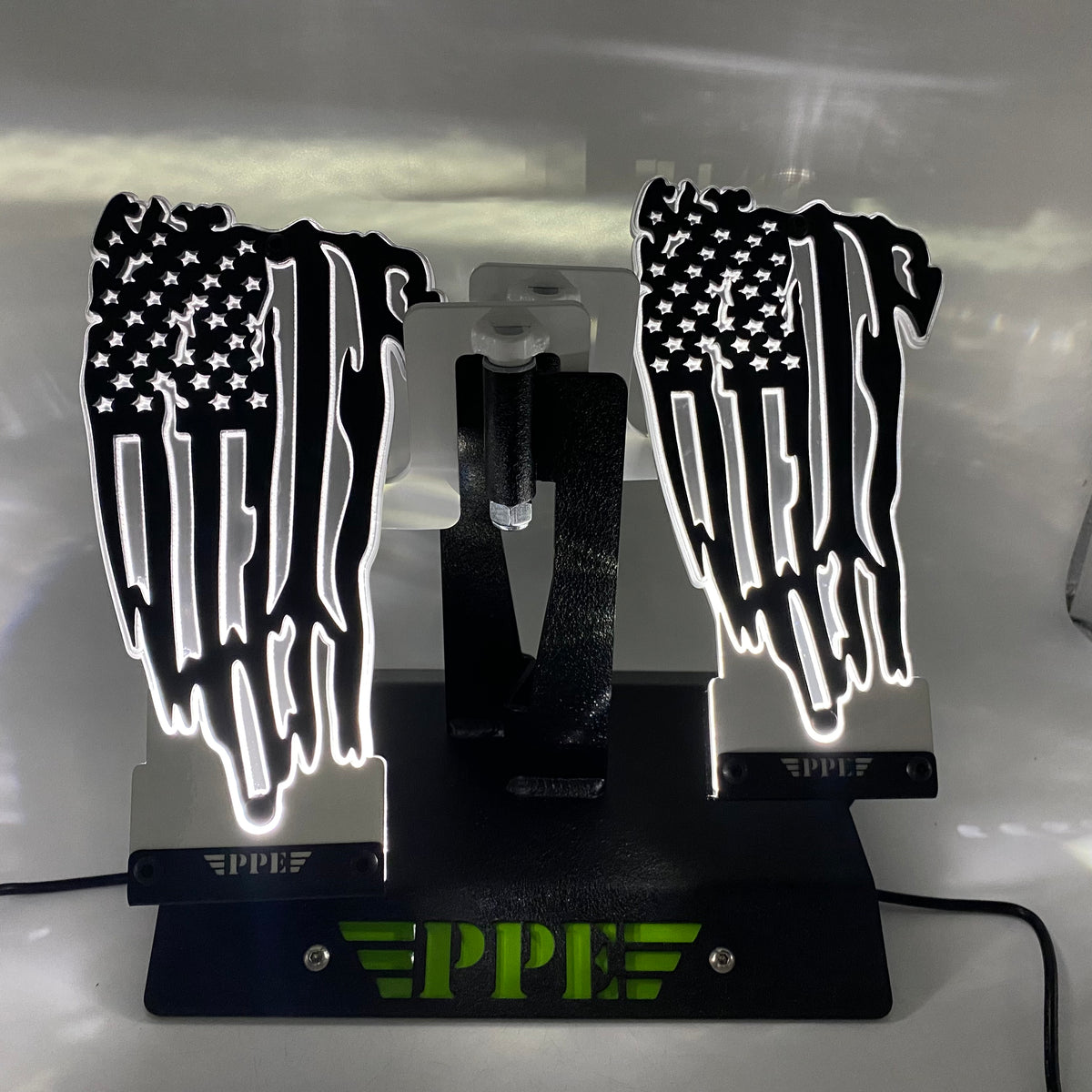Light Up Tattered American Flag foot pegs for Wrangler/Gladiator – PPE ...